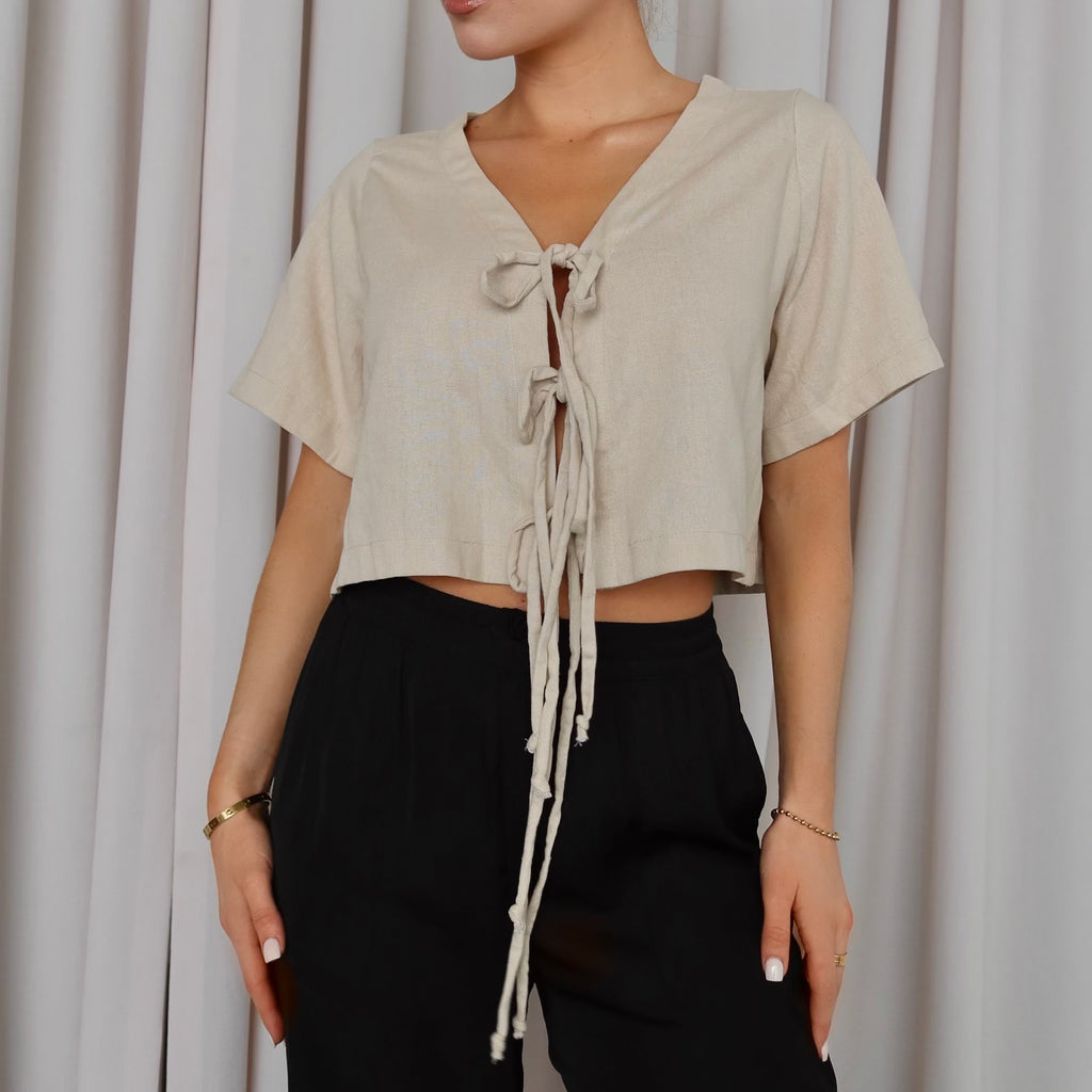 FREYA TOP – MEAGAN & MORGAN